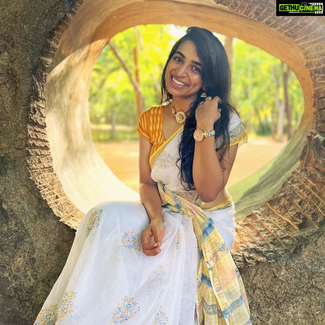 Actress Lisha Chinnu HD Photos and Wallpapers August 2022 | Gethu Cinema