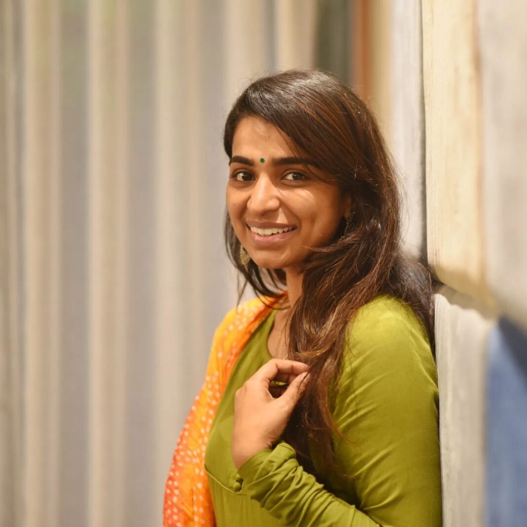 Actress Lisha Chinnu HD Photos and Wallpapers June 2022 | Gethu Cinema