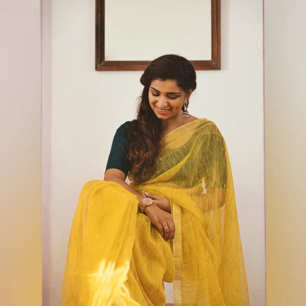 Actress Lisha Chinnu HD Photos and Wallpapers November 2021 - Gethu Cinema