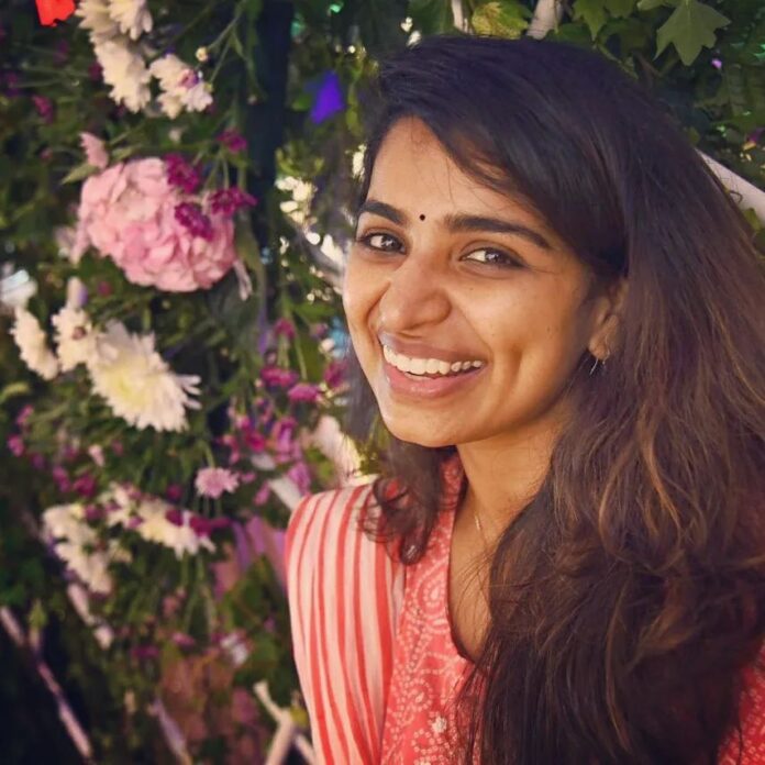 Actress Lisha Chinnu HD Photos and Wallpapers November 2021 - Gethu Cinema