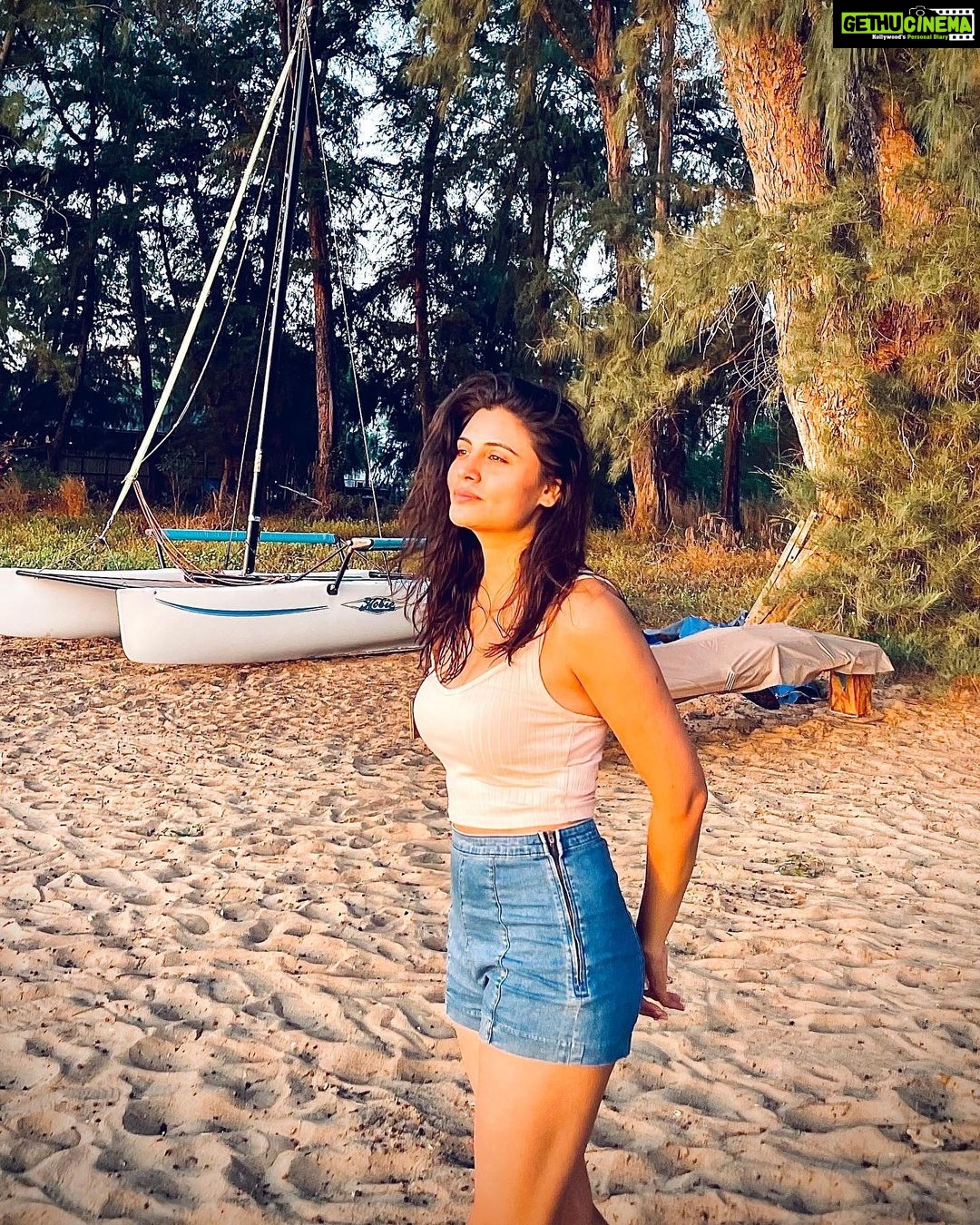 Malti Chahar Instagram – ☀️💋ed! | Gethu Cinema