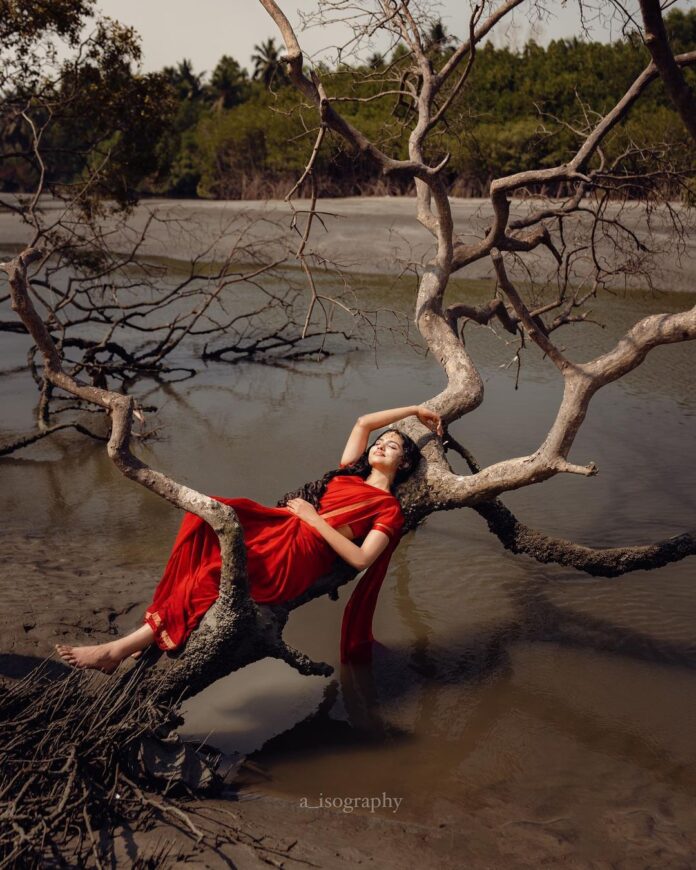 Actress Mamitha Baiju HD Photos and Wallpapers April 2023 | Gethu Cinema