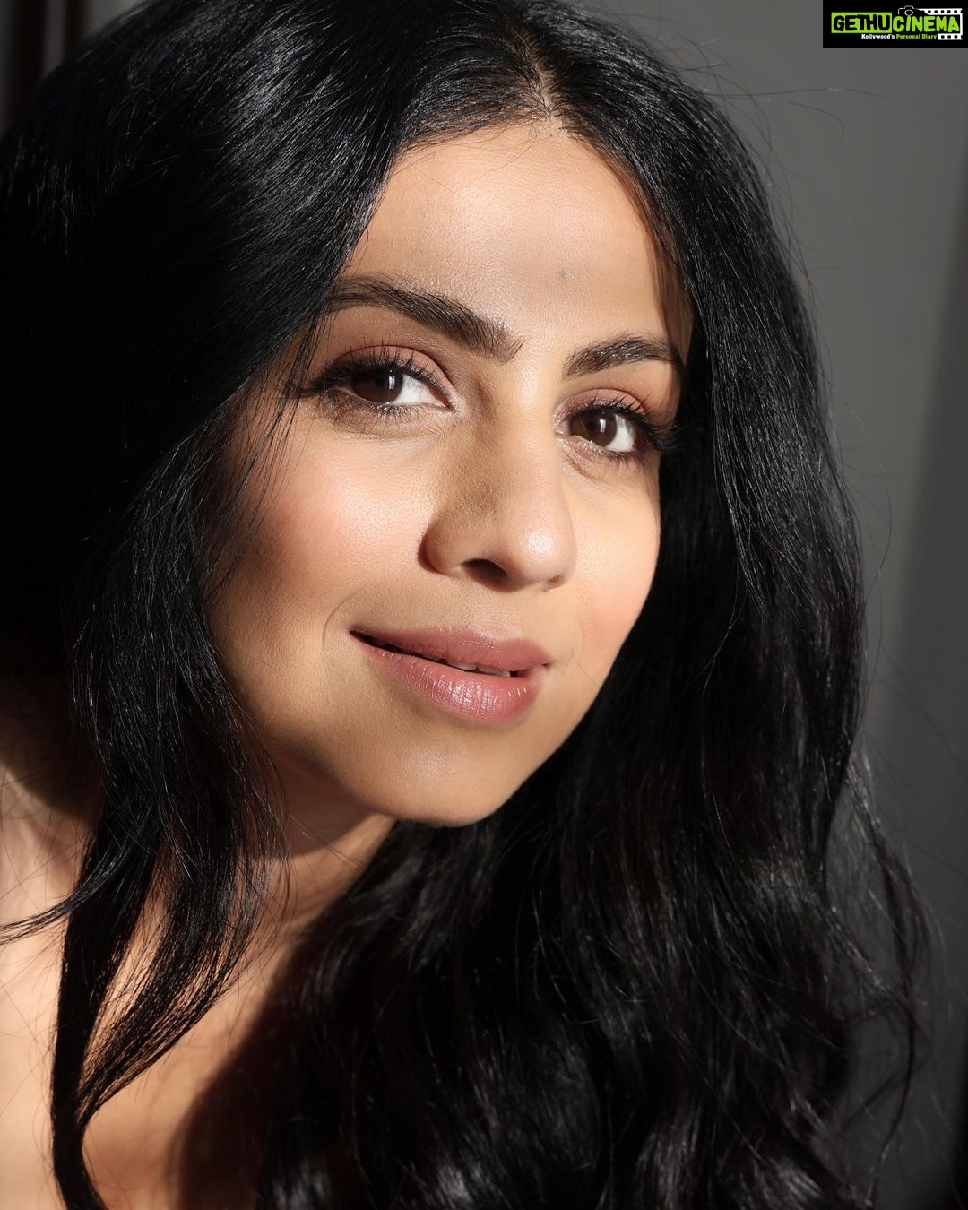 Manasi Parekh Instagram – Indulging my feminine side with lots of self ...