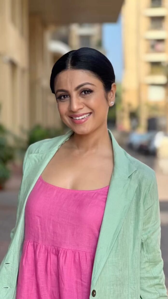 Actress Manasi Parekh HD Photos and Wallpapers April 2023 - Gethu Cinema