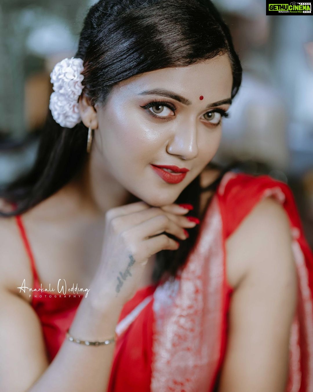 Actress Mareena Michael Kurisingal HD Instagram Photos and Wallpapers ...