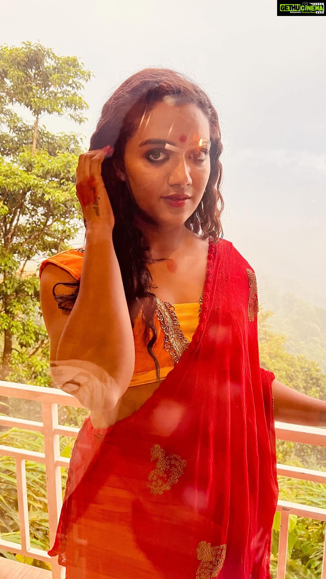 Actress Mareena Michael Kurisingal HD Instagram Photos and Wallpapers ...