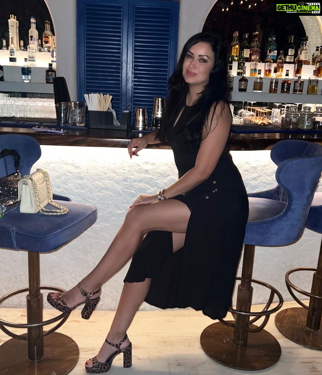 Actress Maryam Zakaria HD Instagram Photos and Wallpapers January 2023 ...