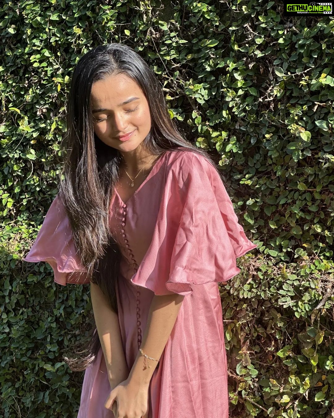 Meenakshi Anoop Instagram – Just double tap😛 👗@amala_designer_couture ...