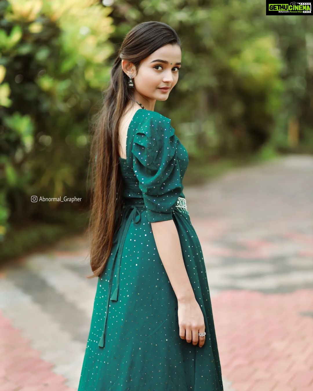 Meenakshi Anoop Instagram – Epic 🐝 Stylist and designer : @doms.2010 ...