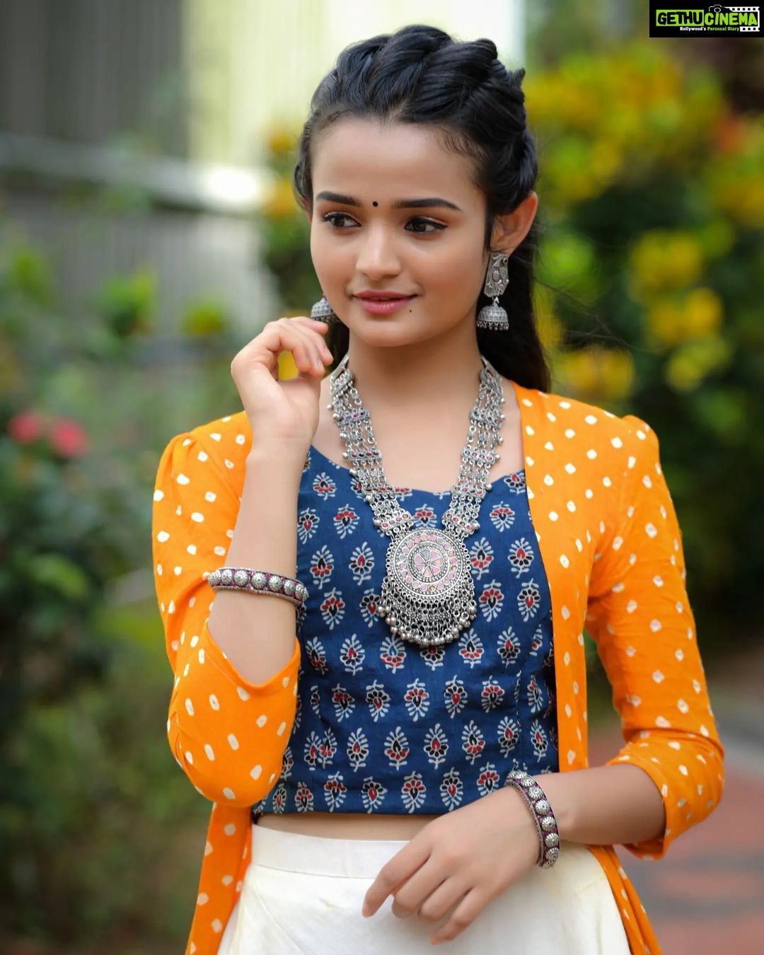 Meenakshi Anoop Instagram – Epic 🐝 Stylist and designer : @doms.2010 ...