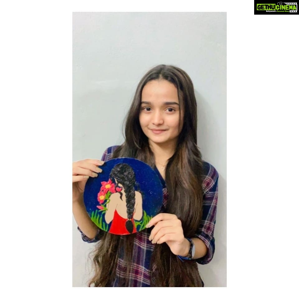 Meenakshi Anoop Instagram – Brite 🌺🌻 Nails💅@nailart_swagger Thank you ...