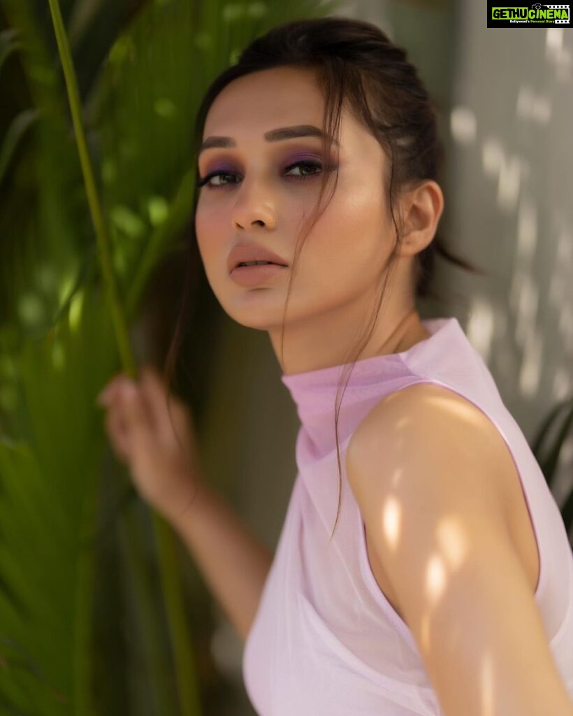 Actress Mimi Chakraborty HD Instagram Photos and Wallpapers June 2023 ...