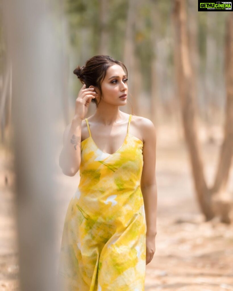 Actress Mimi Chakraborty HD Instagram Photos and Wallpapers May 2023 ...