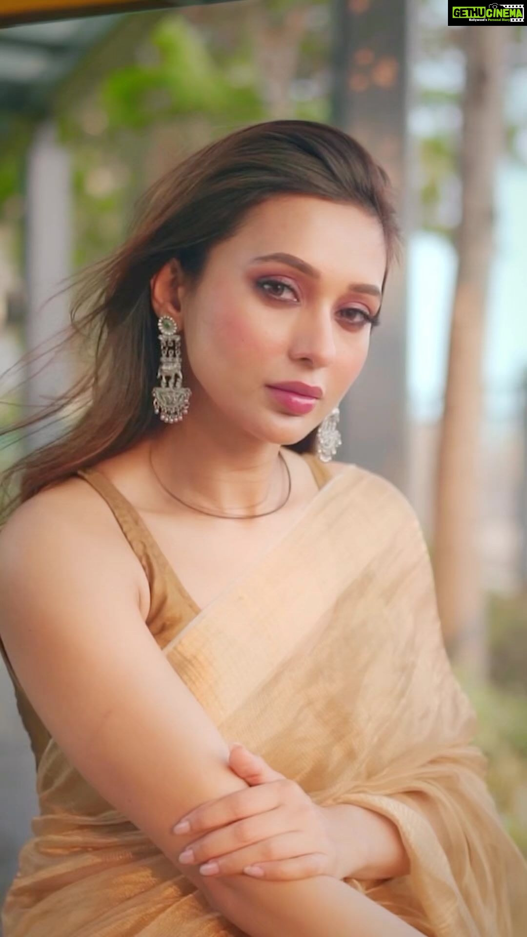 Actress Mimi Chakraborty HD Instagram Photos and Wallpapers April 2023 ...
