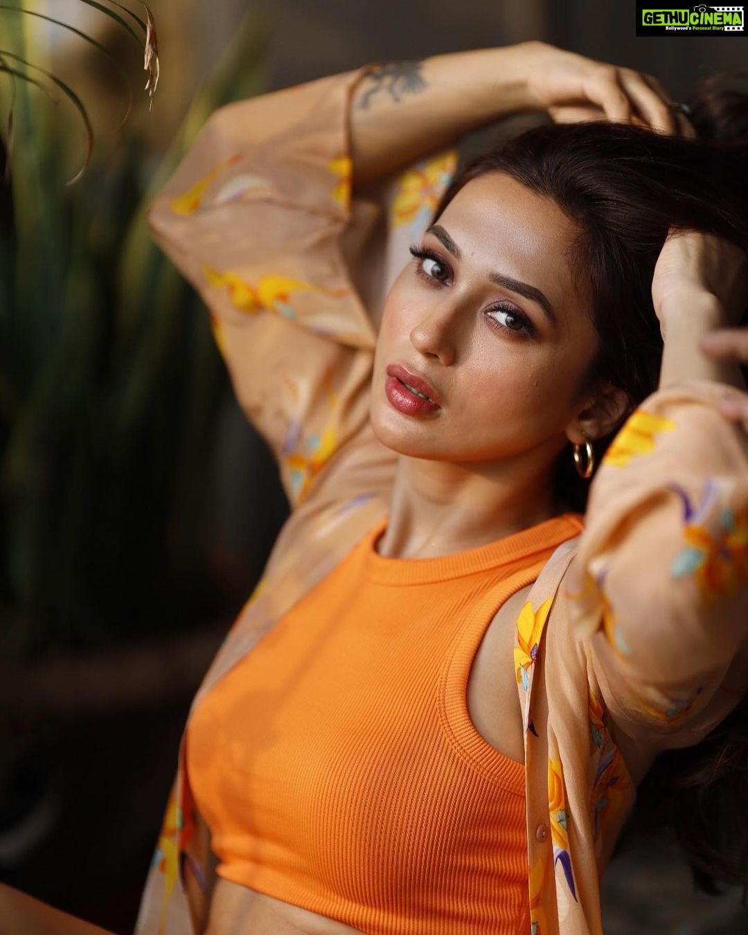 Actress Mimi Chakraborty HD Instagram Photos and Wallpapers March 2023 ...