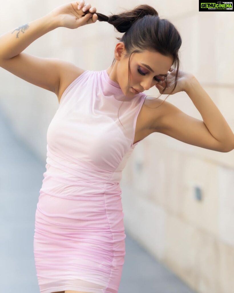 Actress Mimi Chakraborty HD Instagram Photos and Wallpapers May 2023 ...