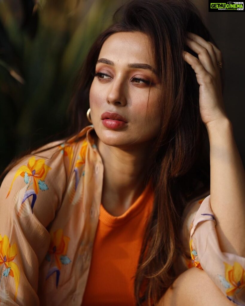 Actress Mimi Chakraborty HD Instagram Photos and Wallpapers March 2023 ...