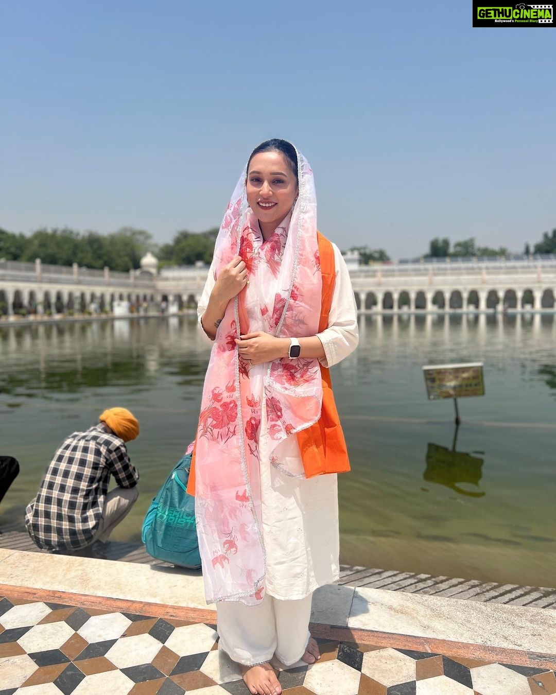 Actress Mimi Chakraborty HD Instagram Photos and Wallpapers May 2023 ...