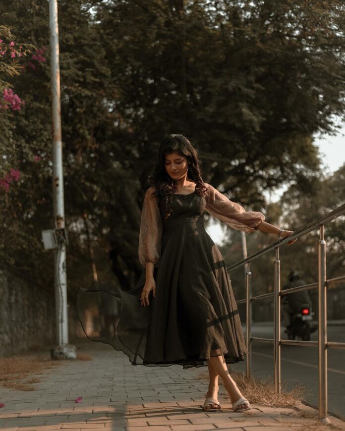 Actress Monisha Blessy HD Photos and Wallpapers May 2023 | Gethu Cinema