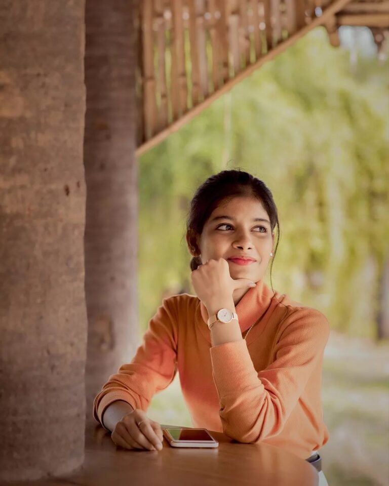 Actress Monisha Blessy HD Photos and Wallpapers June 2022 - Gethu Cinema