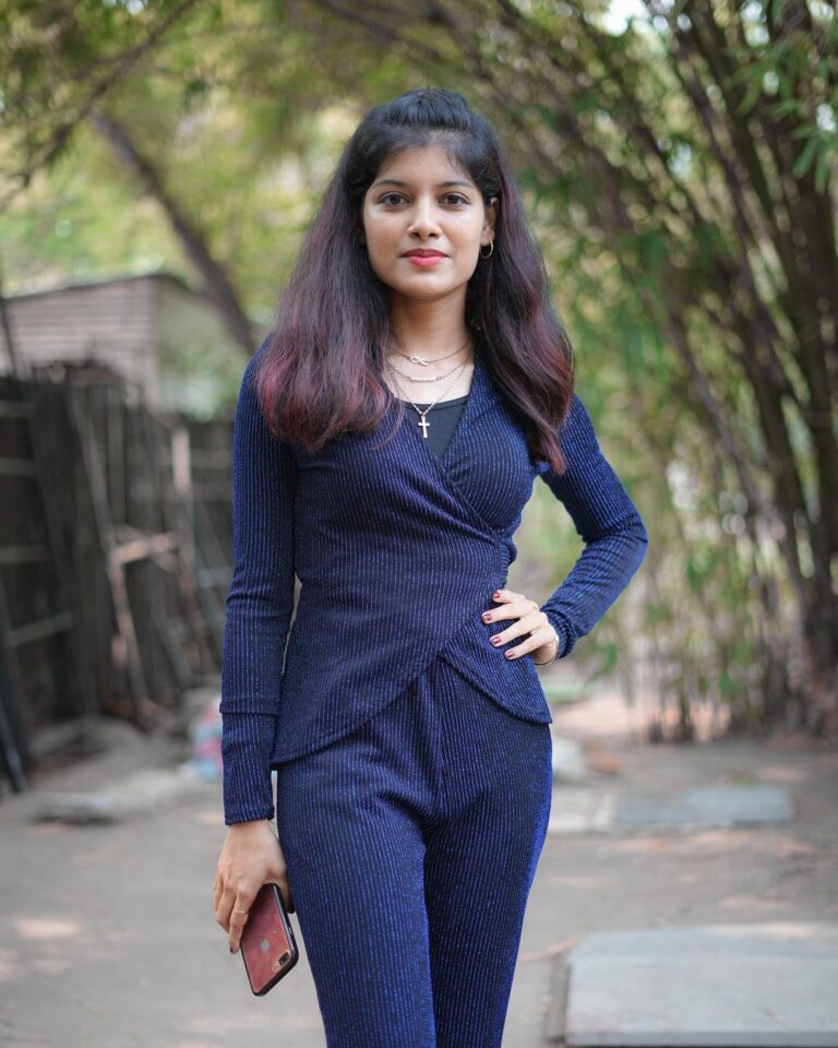 Actress Monisha Blessy HD Photos and Wallpapers May 2023 | Gethu Cinema