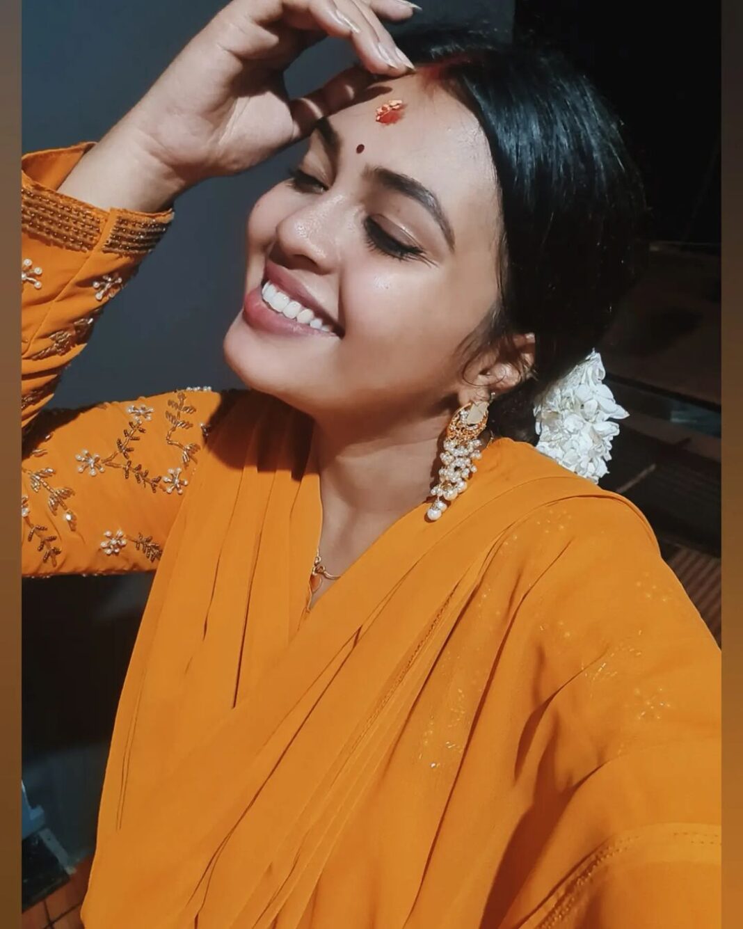 Actress Mridula Vijay HD Photos and Wallpapers June 2022 | Gethu Cinema