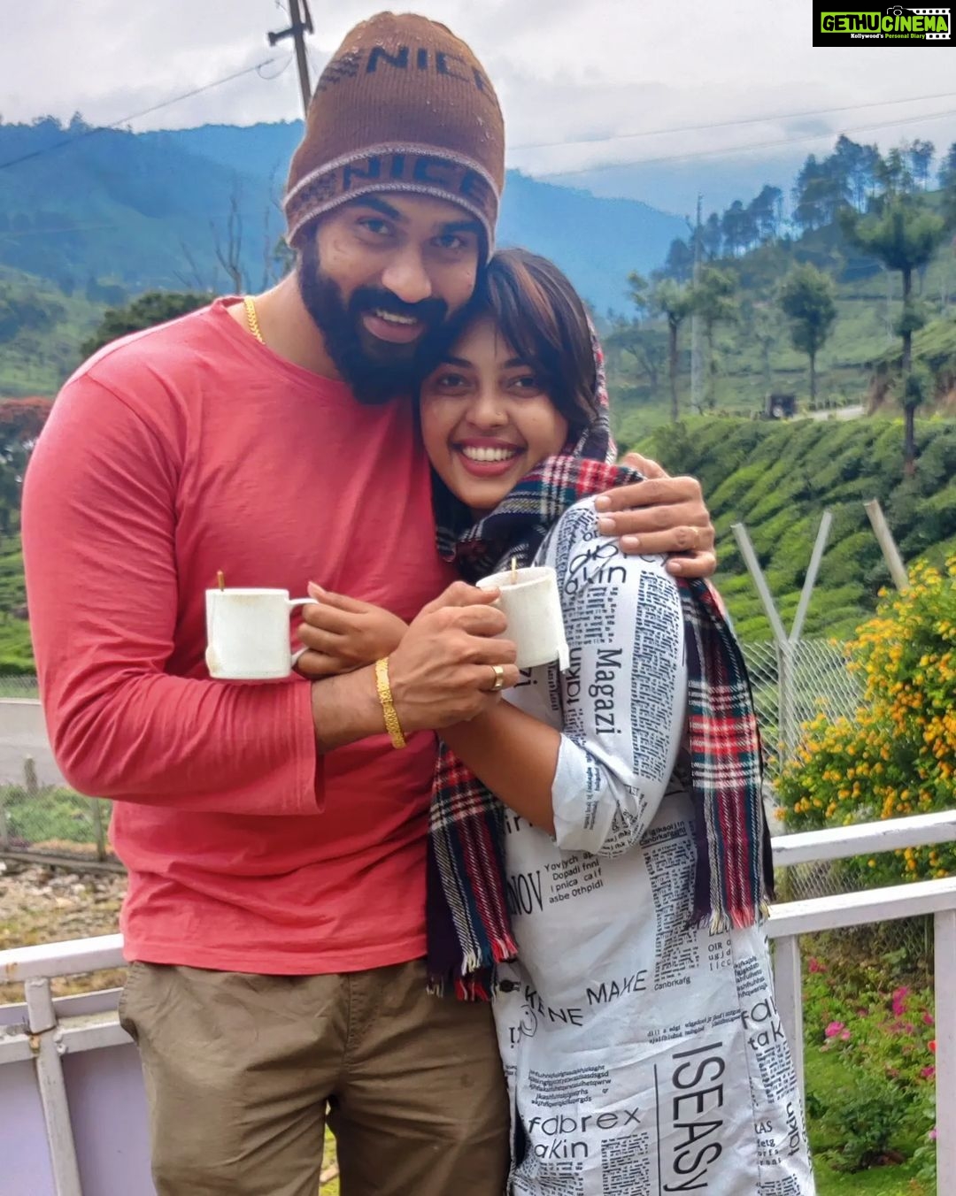 Mridula Vijay Instagram - Happy birthday to the best husband ever ️😘 ...