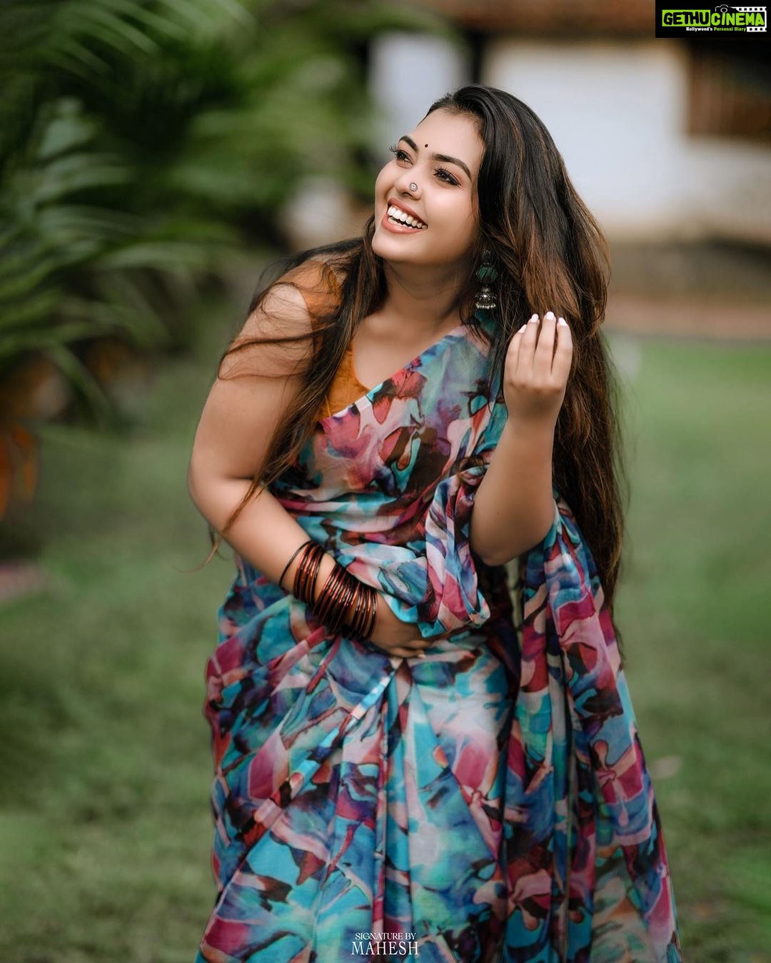 Actress Mridula Vijay HD Instagram Photos and Wallpapers April 2023 ...