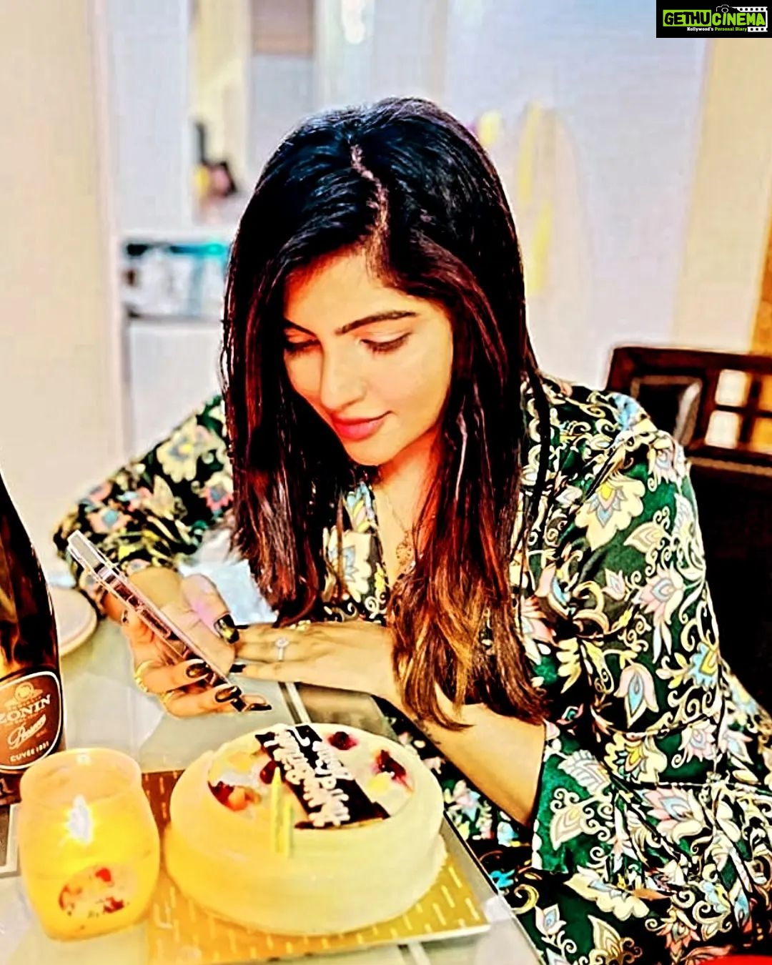 Actress Naina Sarwar HD Instagram Photos and Wallpapers March 2023 ...