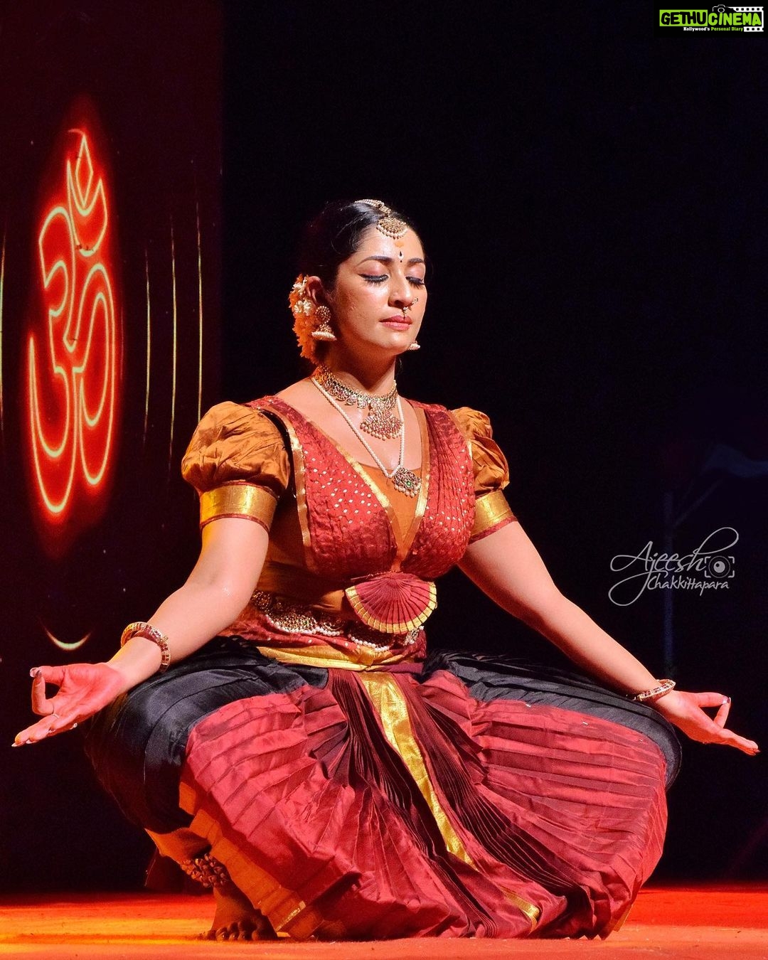 Navya Nair Instagram – Enchantment of the ghunghroos.. The melody of ...