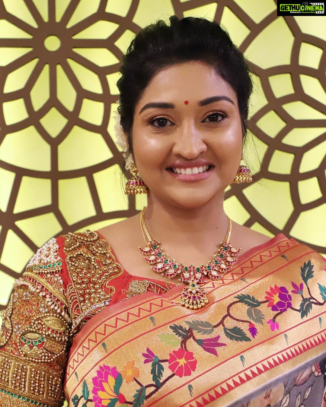 Neelima Rani Instagram – 🤍🤍🤍 Love n love only!!! @santhoshiplush ...