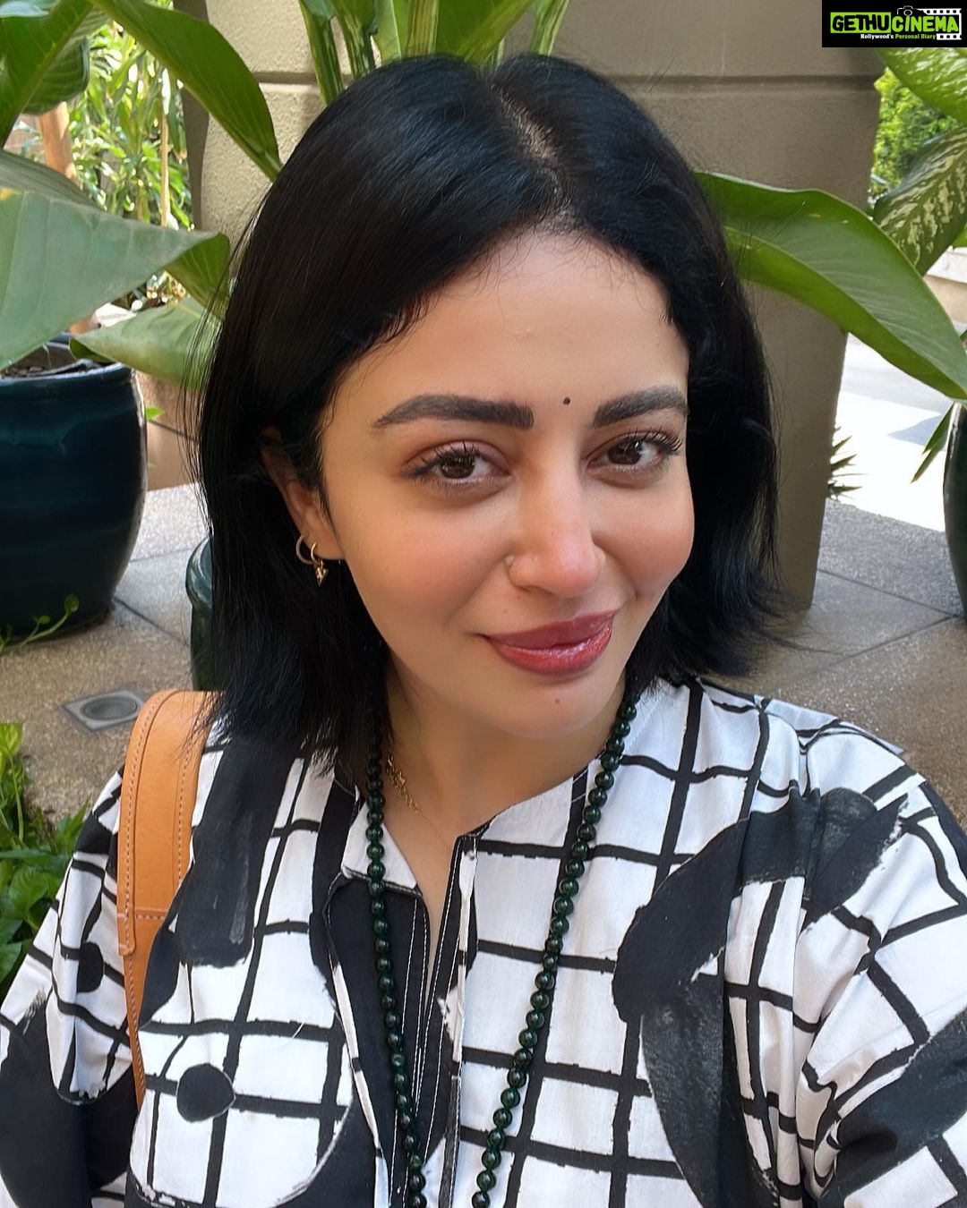 Neha Pendse Instagram – Who is a happy puppy ? I am a happy puppy. # ...