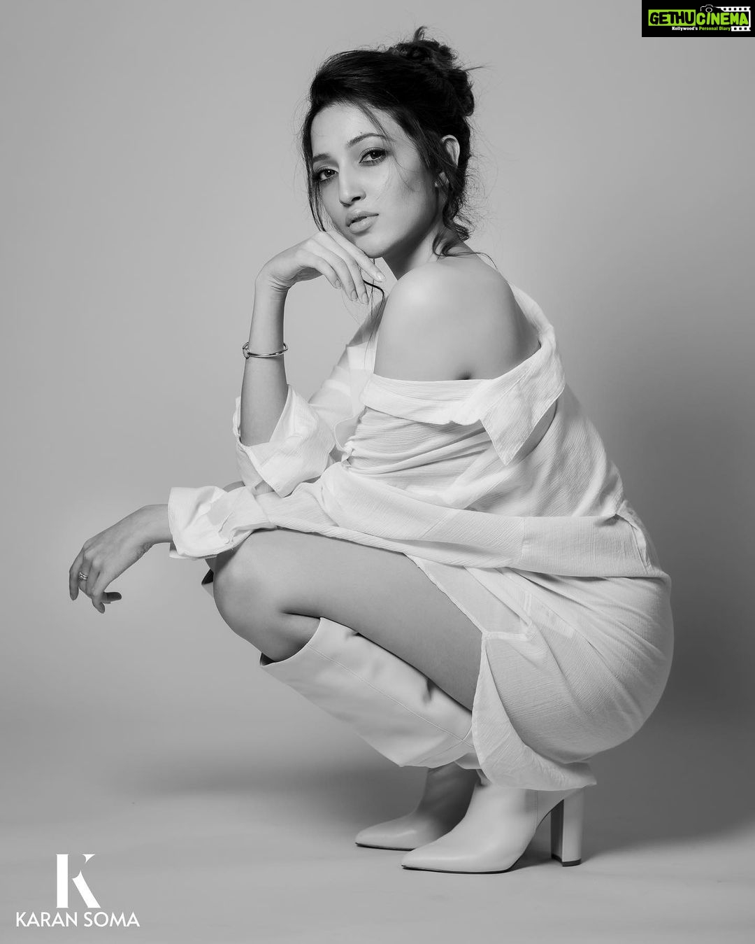 Neha Shetty Instagram – Classic 🐼 . . . . 📸 – @thestorybox.karansoma 👗 ...