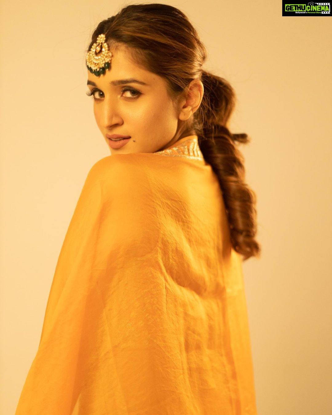 Nidhi Shah Instagram – 🧡🧡 | Gethu Cinema