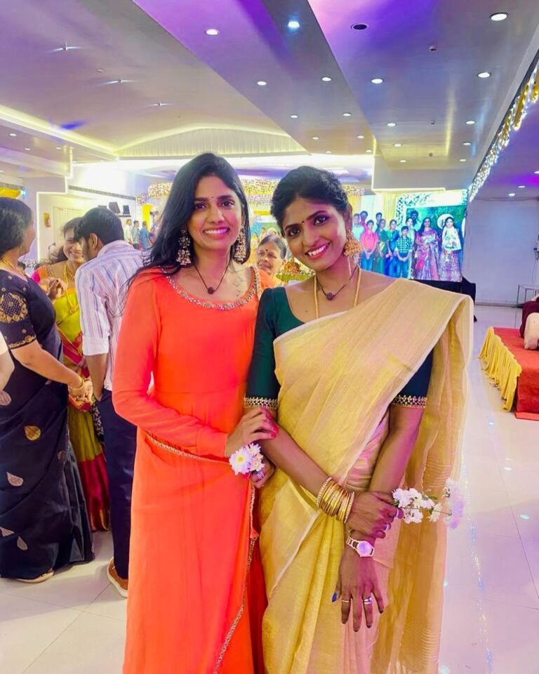 Costume Designer Niranjani Ahathian HD Photos and Wallpapers May 2023 ...