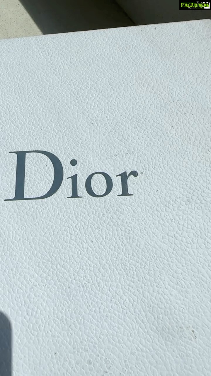 Nisha Agarwal Instagram – Roti. Kapda. Makaan. +++++++++++++ Ur ...