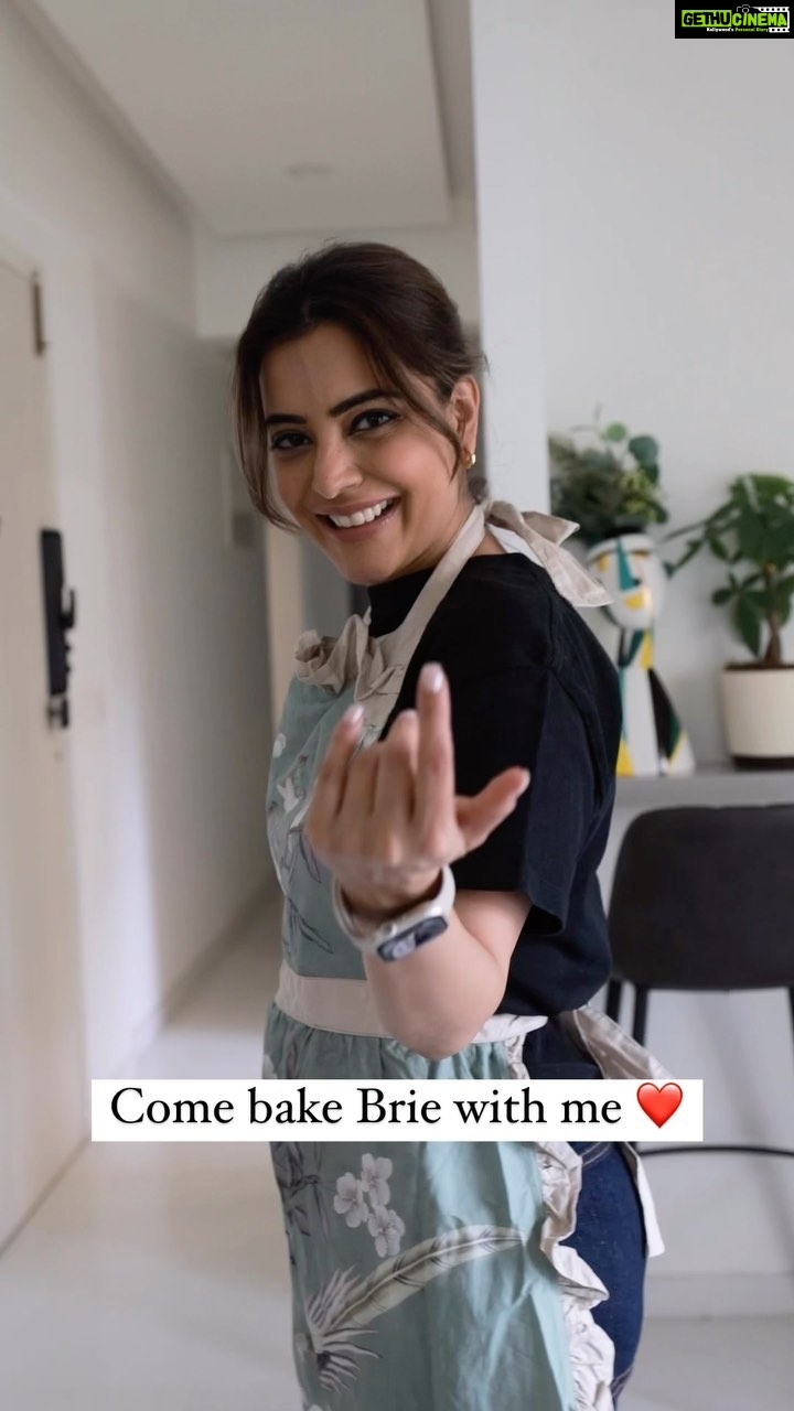 Nisha Agarwal Instagram – It’s Friday! And on fridays we cook and bake ...