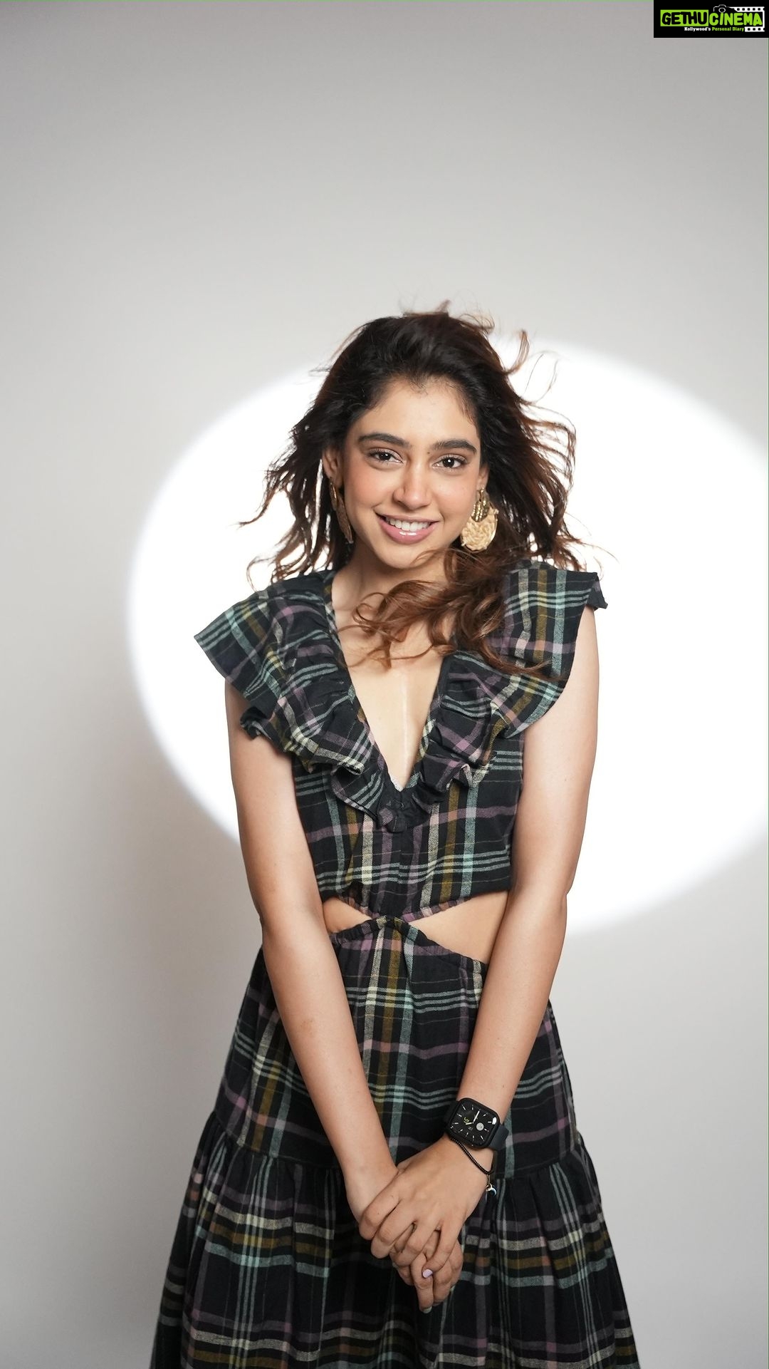 Niti Taylor Instagram – Mushkil se sambhle the 💔 ️‍🩹 Who all can relate ...