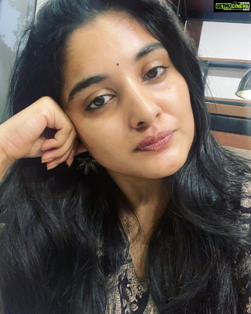 Actress Nivetha Thomas HD Instagram Photos and Wallpapers February 2023 ...