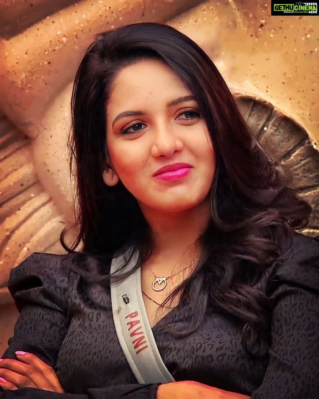 Pavani Reddy Instagram – 🖤 🖤🖤 #biggboss #tamil #pavanireddy #pavni # ...