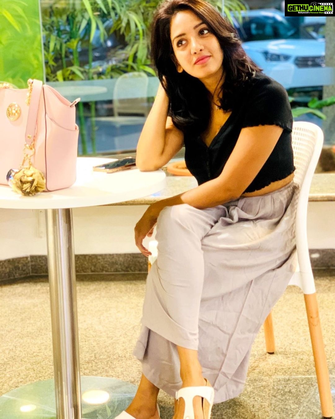 Actress Pavani Reddy HD Instagram Photos and Wallpapers August 2022 ...