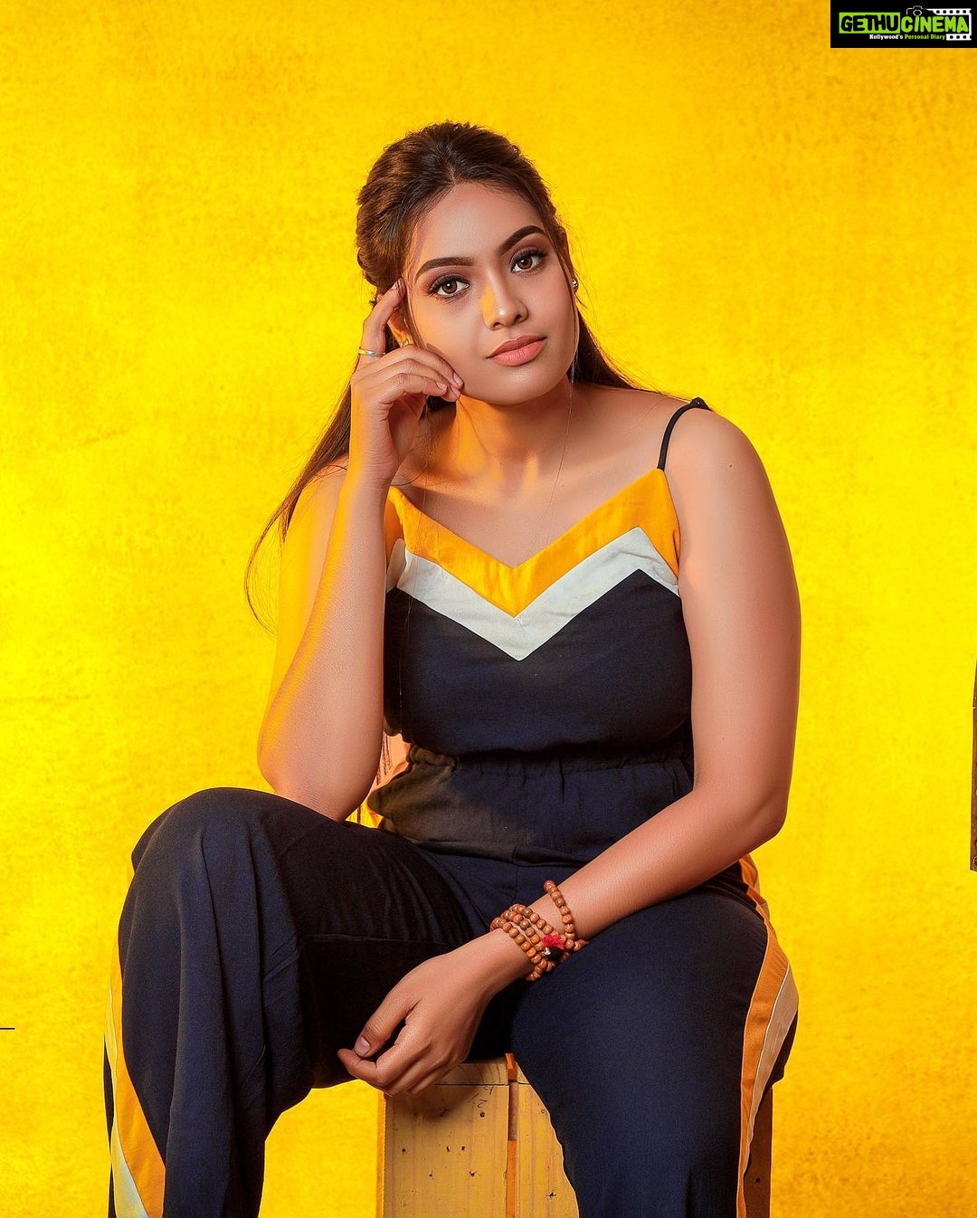 Pavithra Janani Instagram – Be true ….. Be wild …….. Be happy 😊 Mua ...