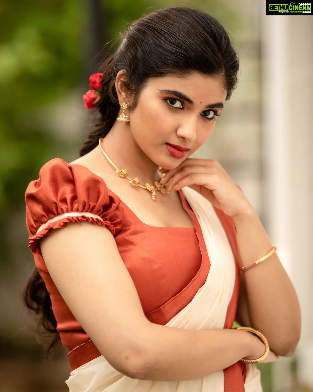 Actress Pragya Nagra HD Instagram Photos and Wallpapers April 2023 ...