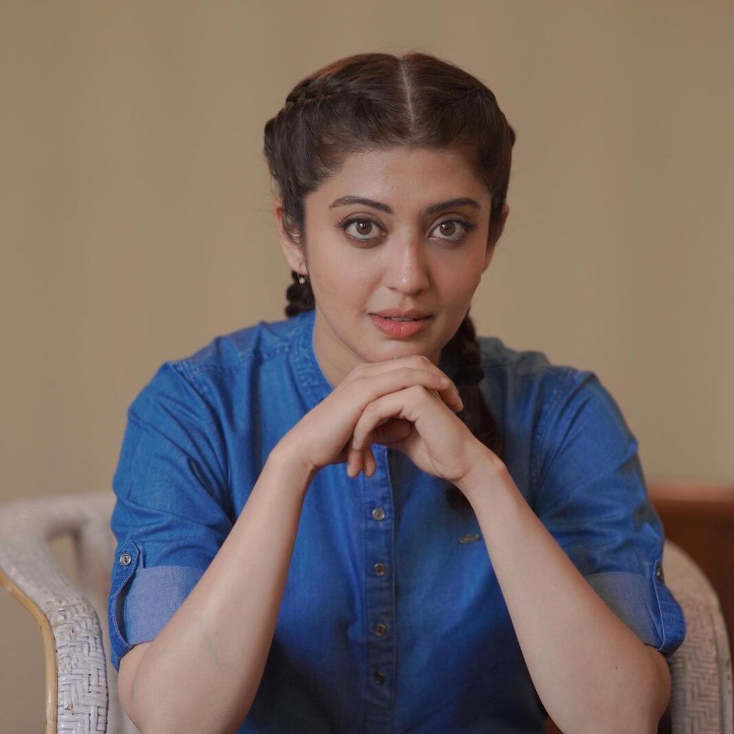 Actress Pranitha Subhash HD Instagram Photos and Wallpapers February ...