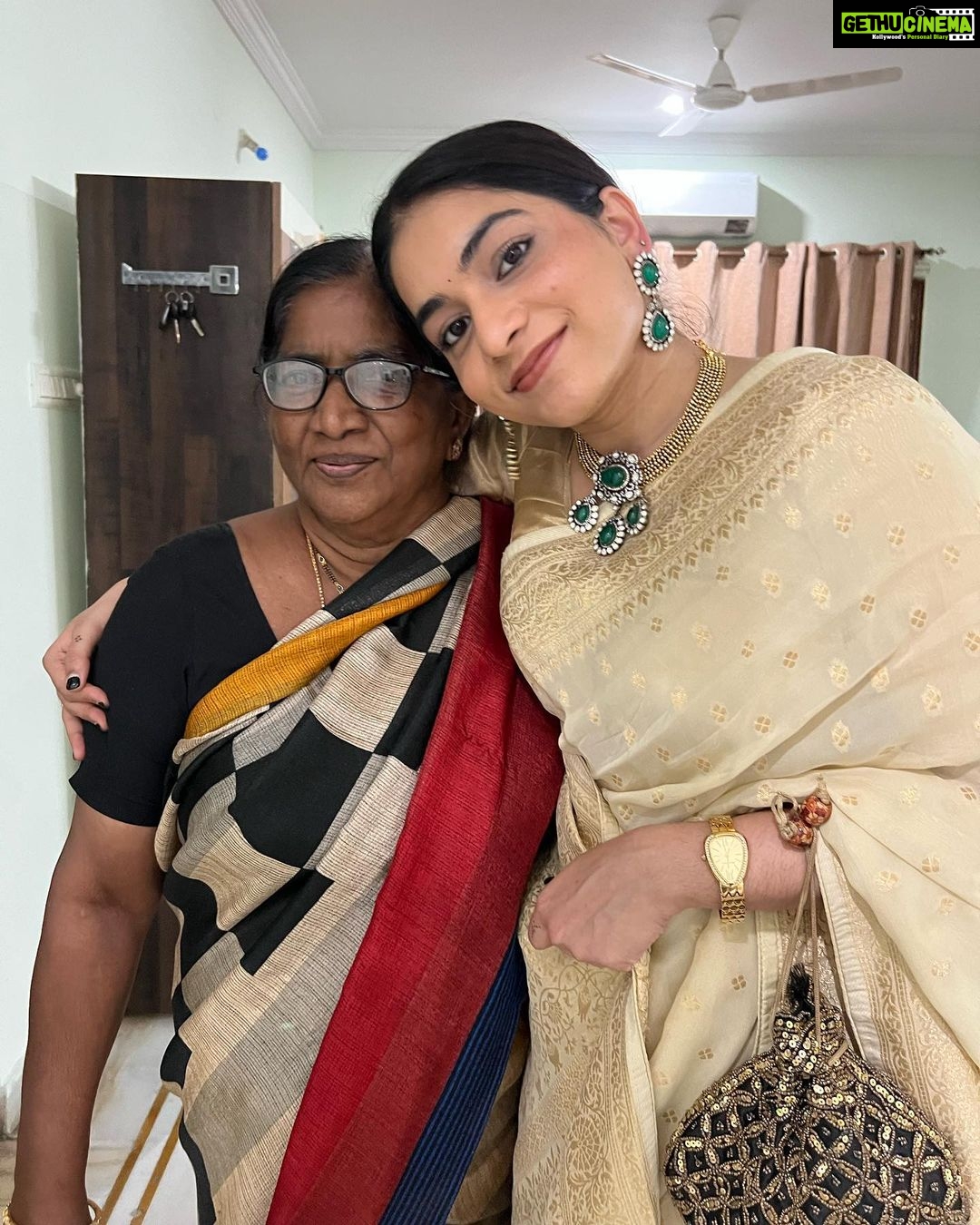 Actress Punarnavi Bhupalam HD Instagram Photos and Wallpapers December ...