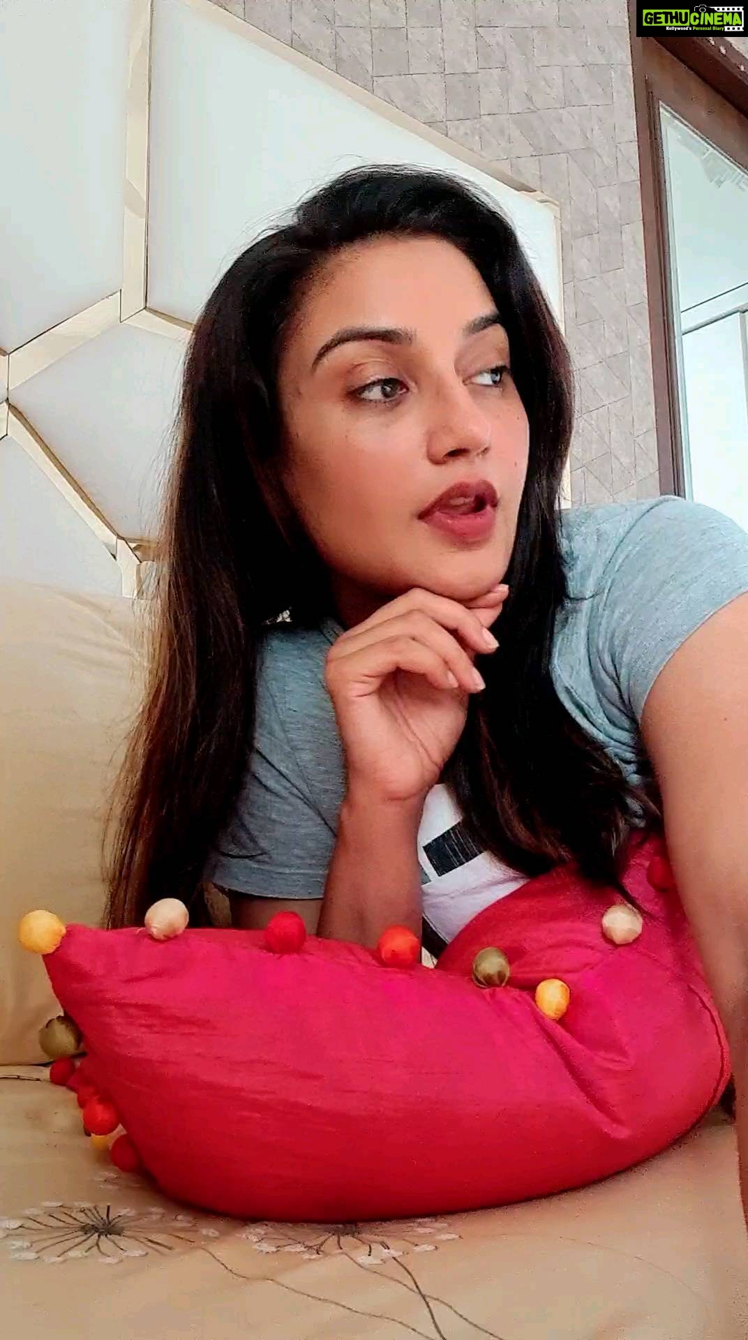 Rati Pandey Instagram – Because I am so attractive😉😁 . . . #justforfun ...