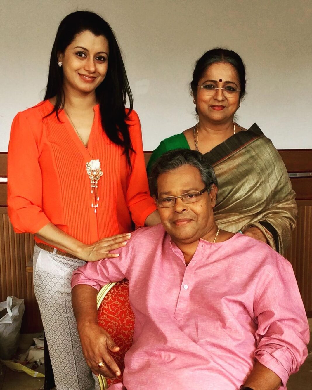 Actress Reenu Mathews HD Photos and Wallpapers April 2023 | Gethu Cinema