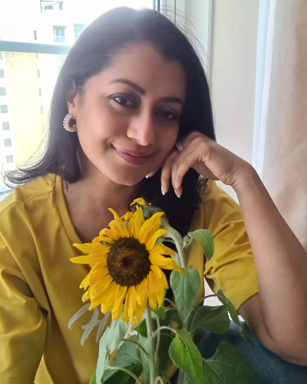 Actress Reenu Mathews HD Photos and Wallpapers April 2023 | Gethu Cinema