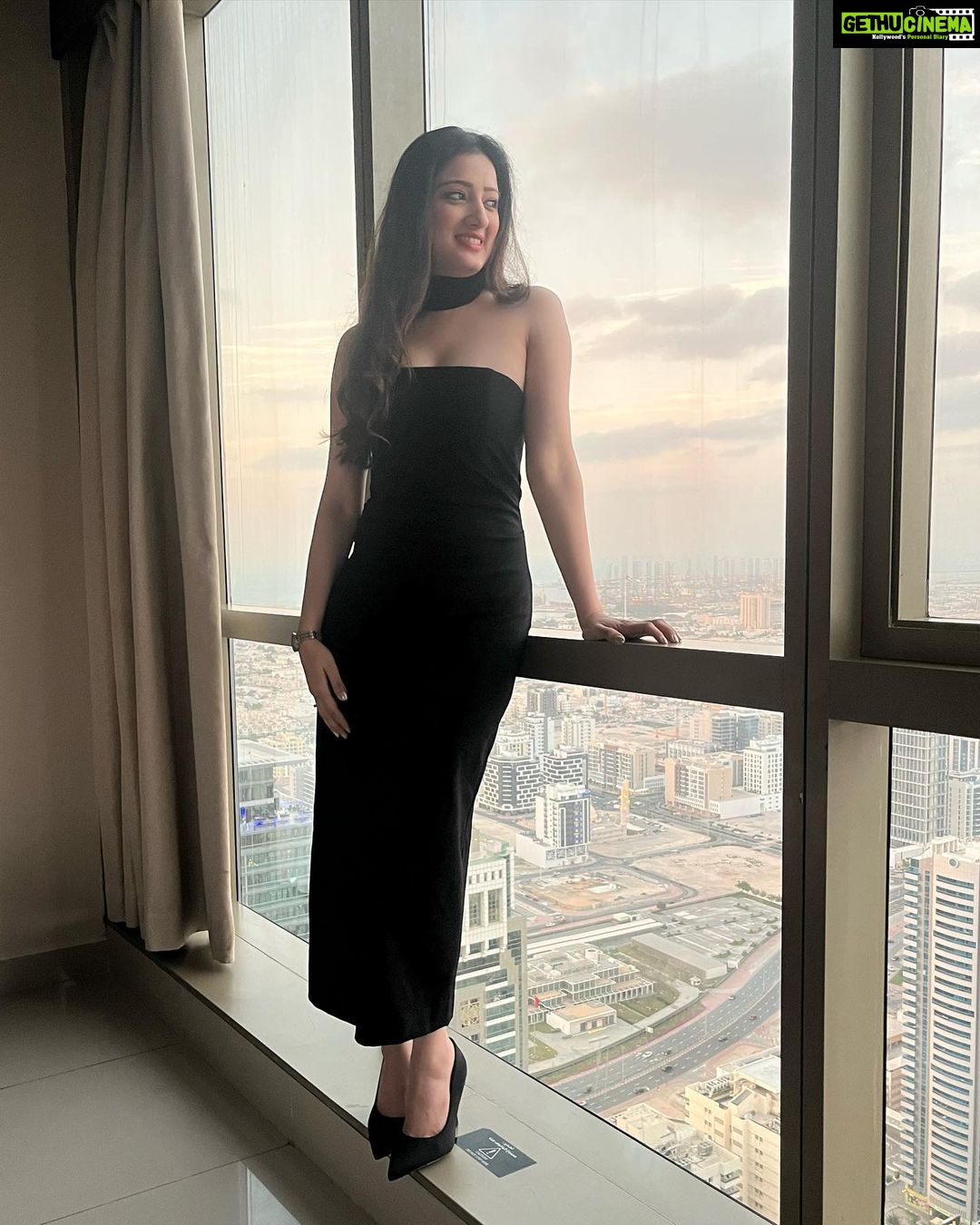 Richa Panai Instagram – Some happy shots!🖤 Dubai, United Arab Emirates ...