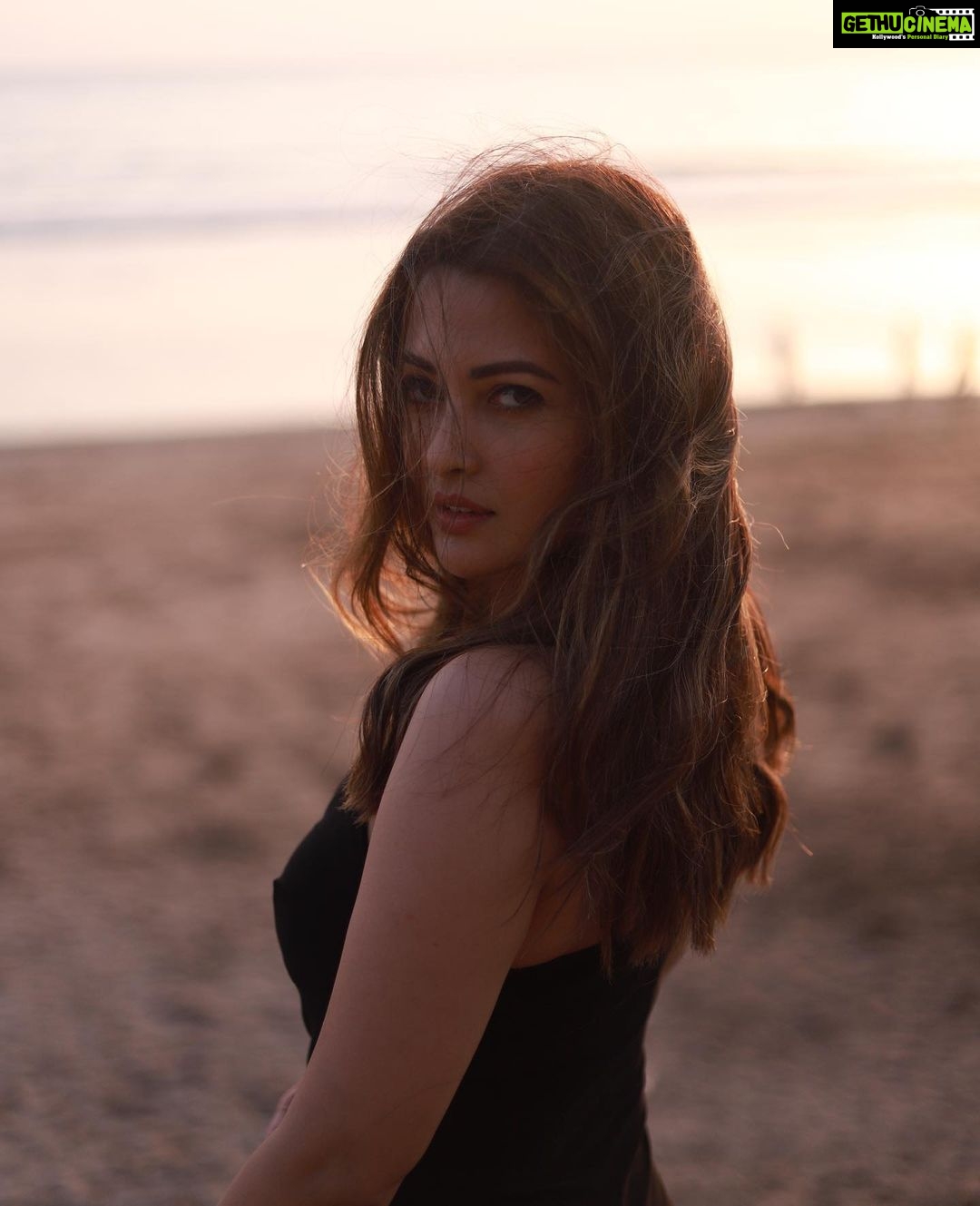 Riya Sen Instagram – Sunsets.. | Gethu Cinema